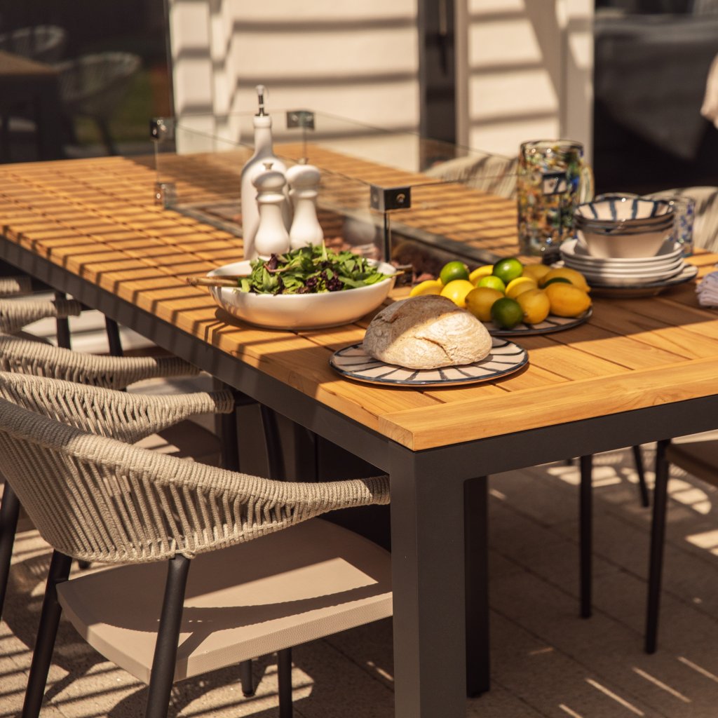 Monte Vari Outdoor Firepit & Matera Dining Table | Suns Lifestyle